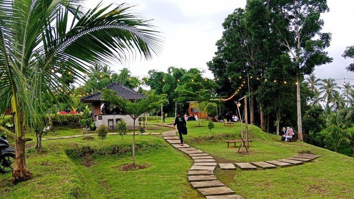 Website Desa Wisata Sapit